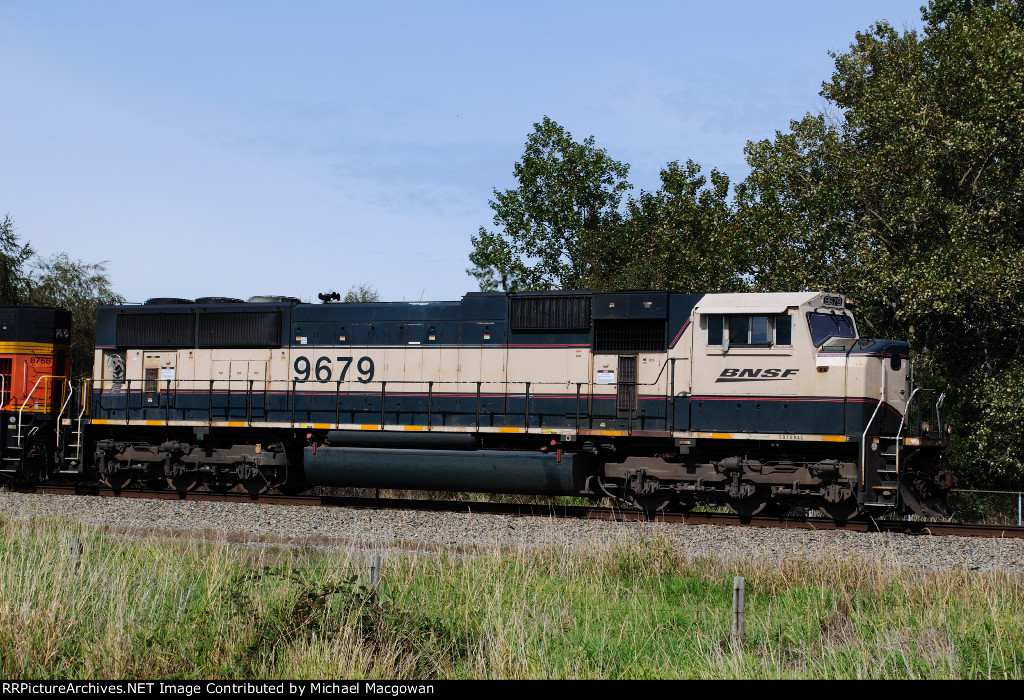 BNSF 9679